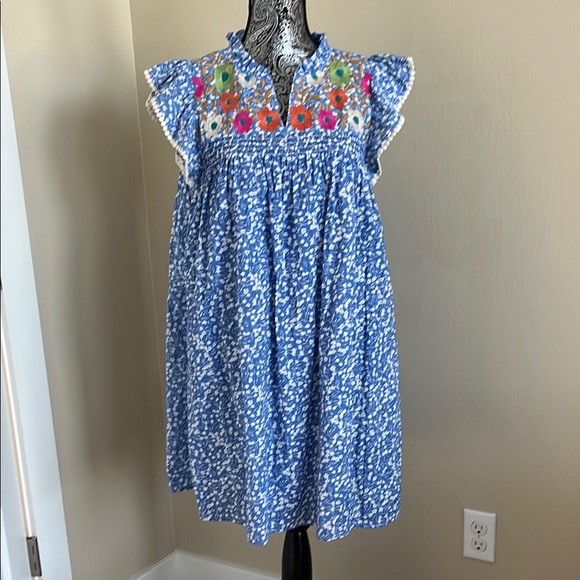 THML | Dresses | Thml Floral Embroidered Blue And White Glowered Dress ...